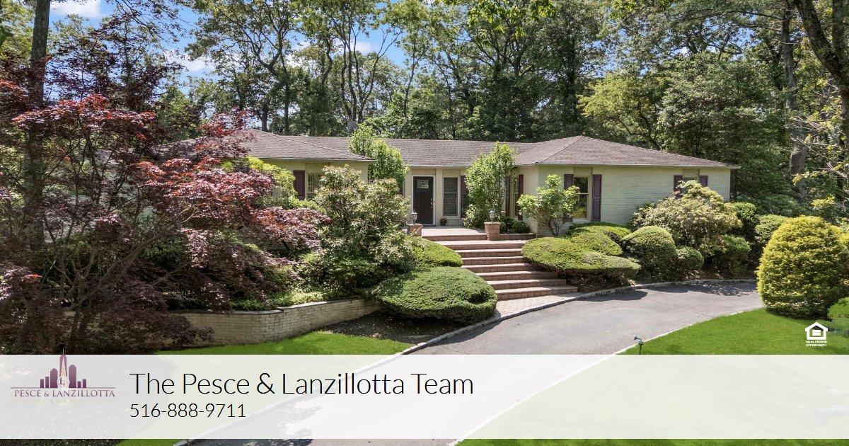 14 Durham Dr, Dix Hills, NY 11746